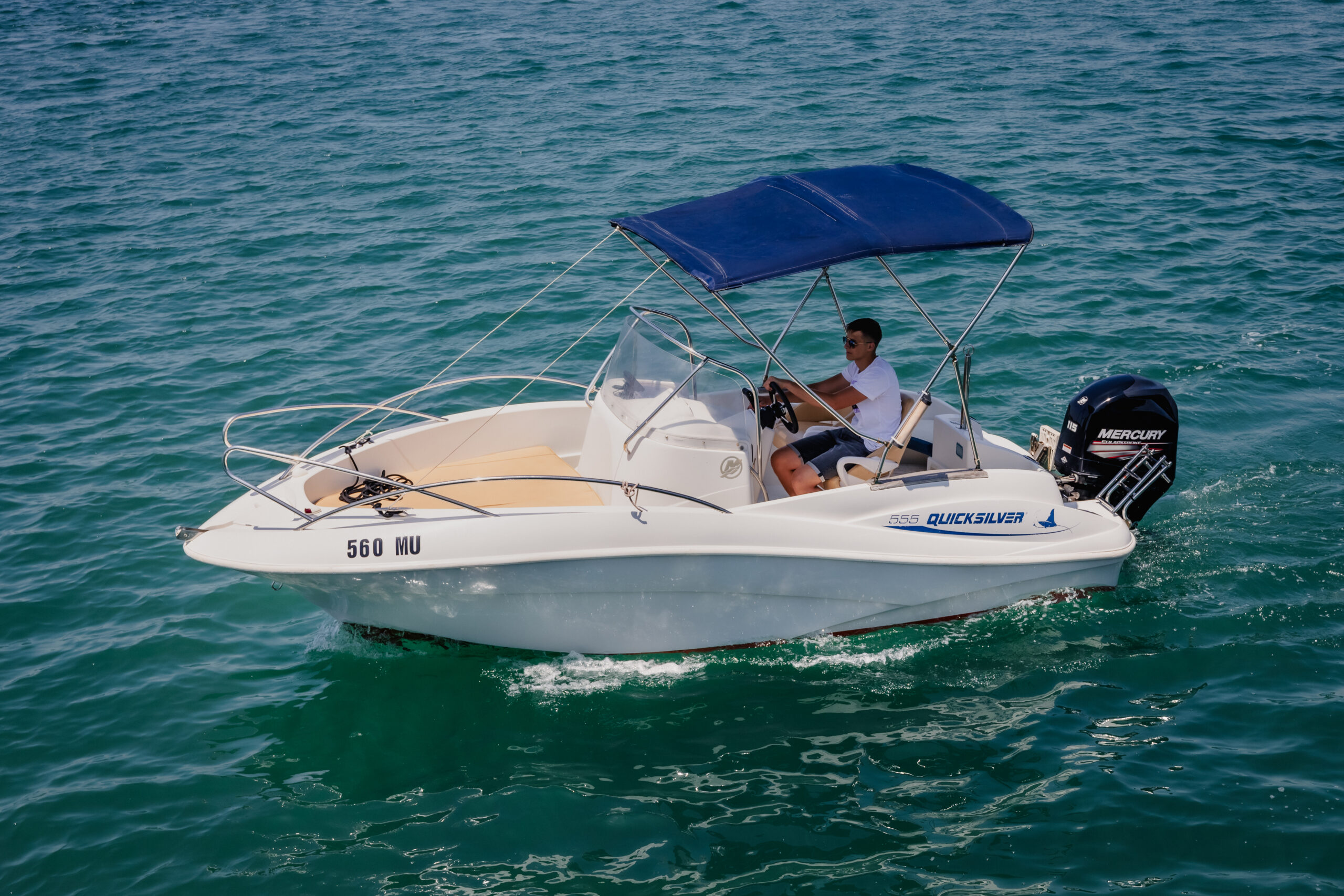 QuickSilver Commander – Rent a boat Val Murter